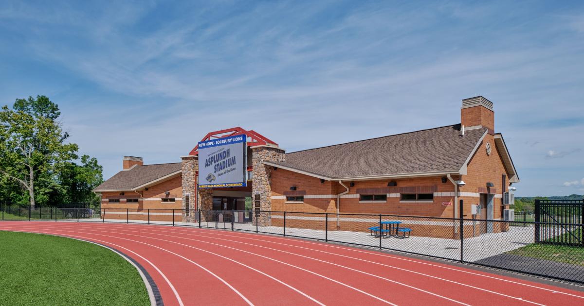 Stadium Fieldhouse at New Hope | DAVIS Construction