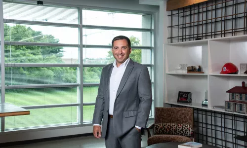 Hugo Moreira, Director | DAVIS Construction